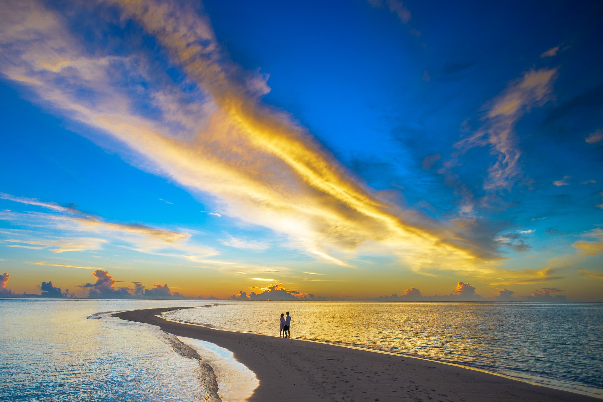 5 Reasons To Add People Into Your Landscape Photography 5 Reasons To Add People Into Your Landscape Photography